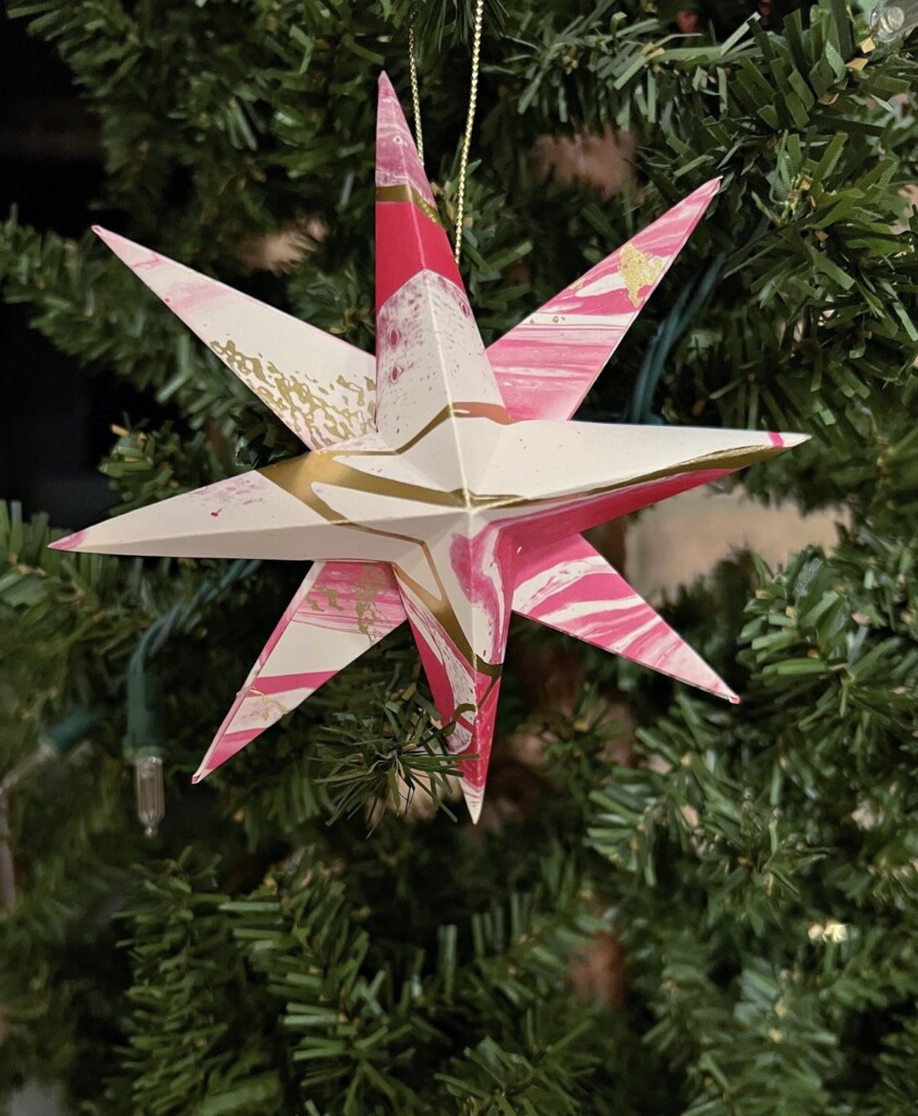 How to Make Stunning 3D Paper Star Ornaments for Christmas ...